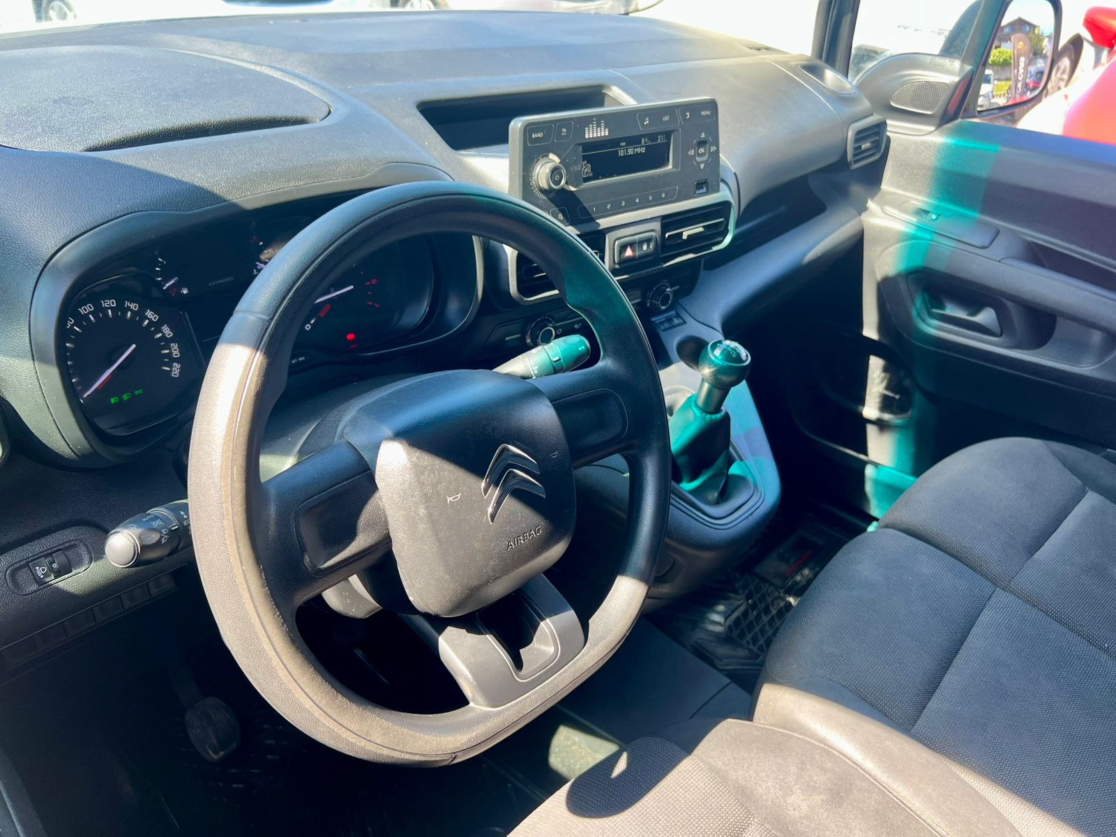 Citroen Berlingo 2020 – Black Cars